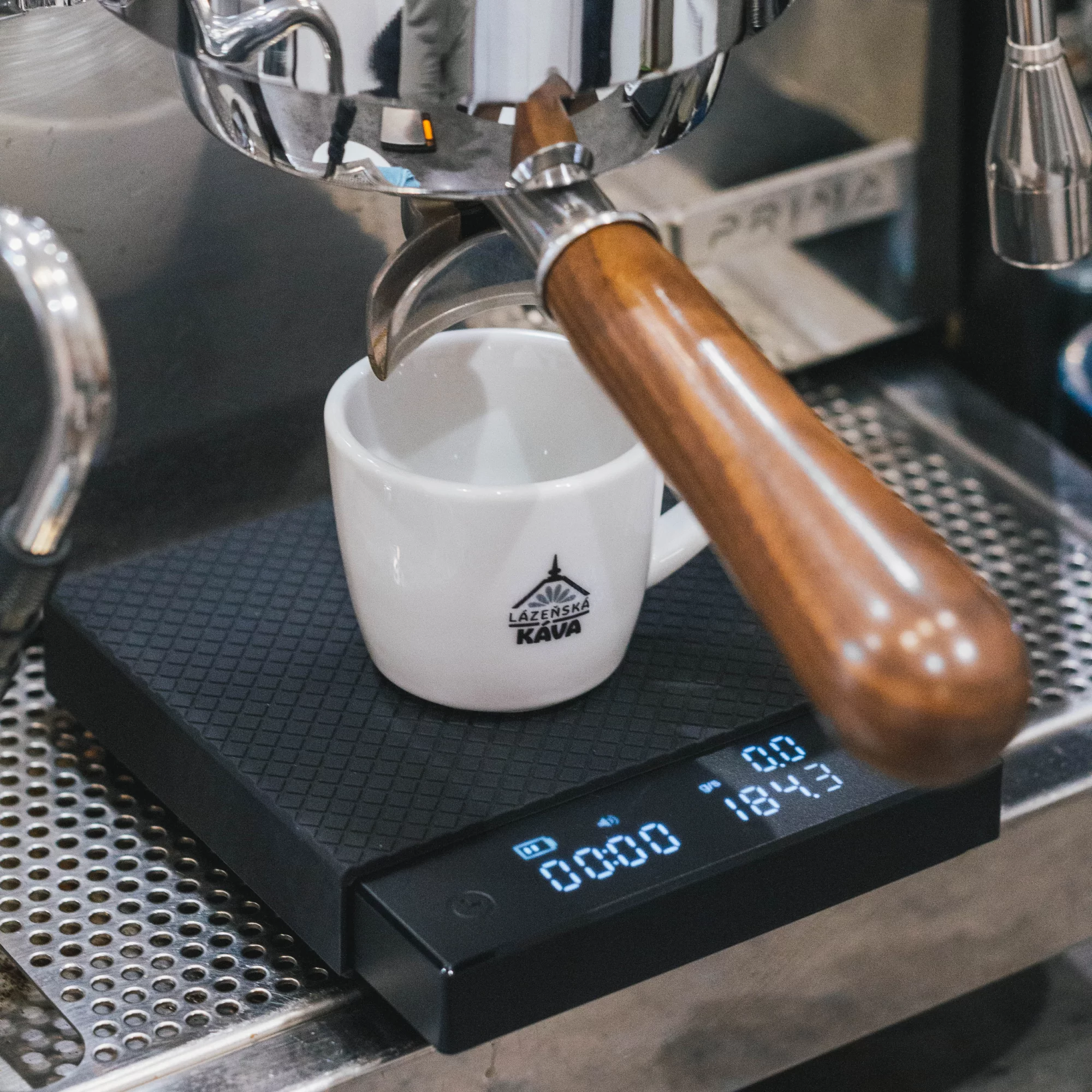 Timemore Black Mirror Basic Pro - černá | Lázeňská káva